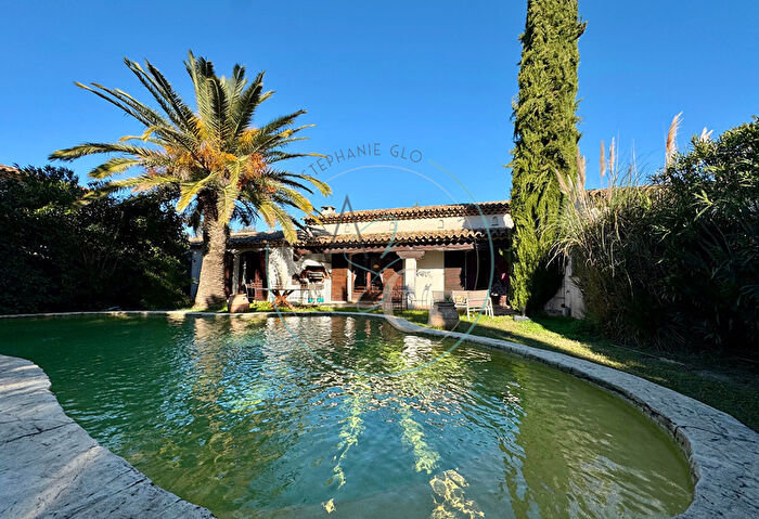 Maison à vendre - Grimaud - 6 pièces - 5 chambres