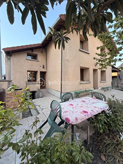 Maison 6 pièces à vendre - Livry-Gargan, Zones Commerciales