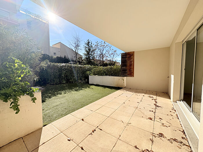 Appartement à vendre - Marseille e , Vielle Chapelle - 3 pièces - 2 chambres