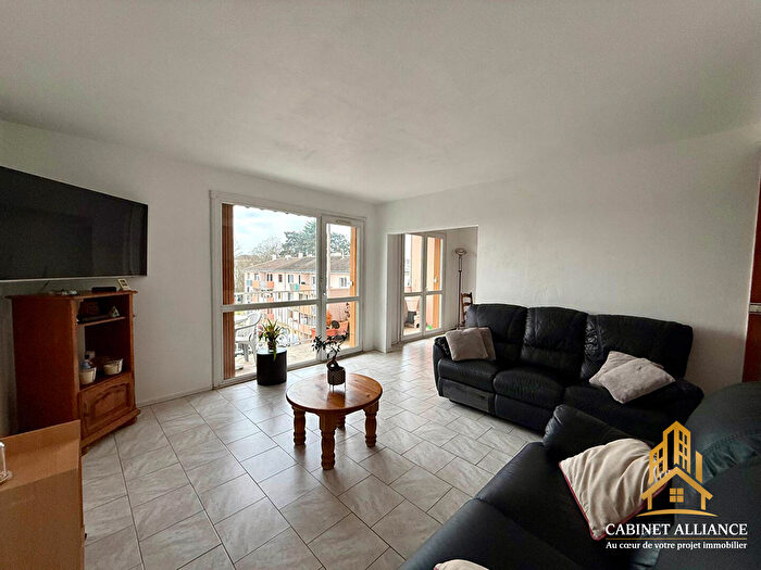 Appartement à vendre - Saint-Fargeau-Ponthierry - 4 pièces - 2 chambres