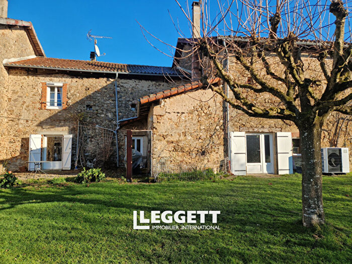 Maison à vendre - Cognac-la-Forêt - 5 pièces - 3 chambres