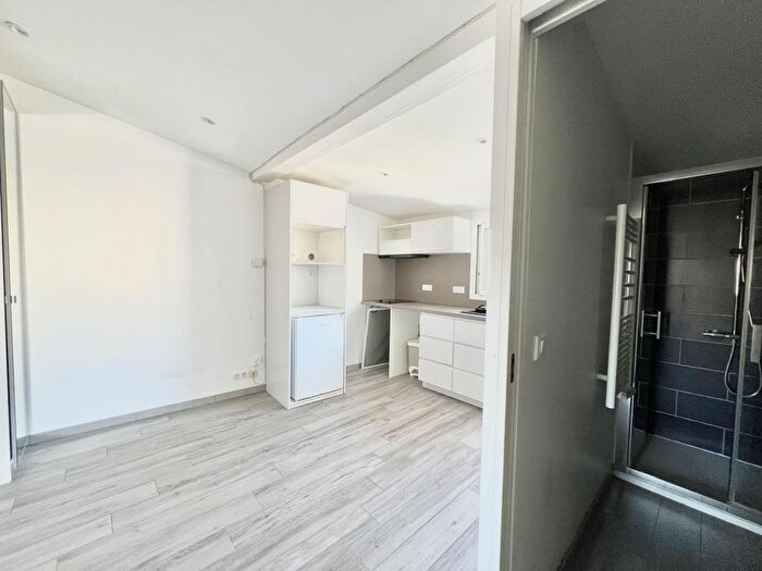 Appartement 1 pièce à Paris 16ème, Porte de Saint-Cloud, Auteuil-Sud, à vendre