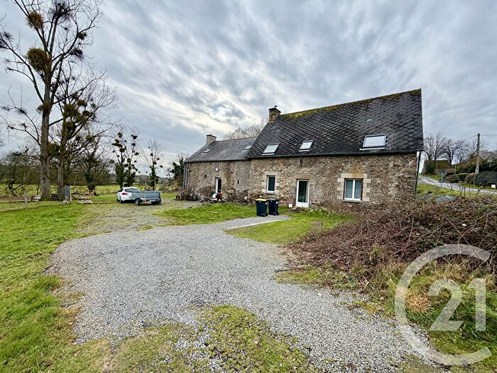 Maison à vendre - Bazouges-la-Pérouse - 6 pièces - 3 chambres