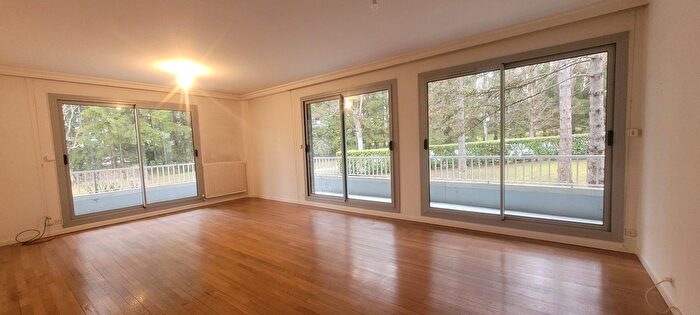 Appartement à louer - Meylan, Haut Meylan, Charlaix - 3 pièces - 2 chambres