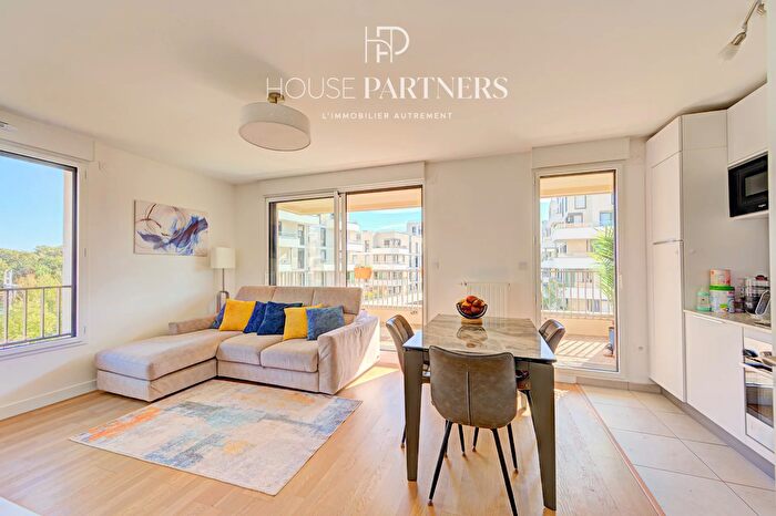 Saint-Germain-en-Laye, Hennemont : Appartement 3 pièces à vendre