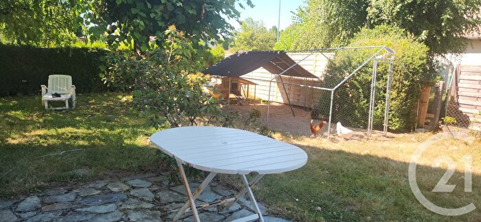 Maison à vendre - Le Rouget - 8 pièces - 5 chambres