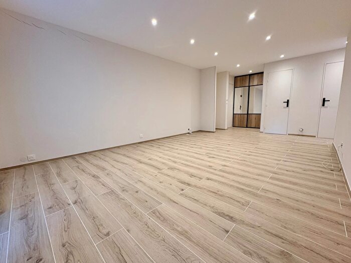 Appartement à vendre - Sainte-Maxime, Centre-ville, Pléiades - 3 pièces - 2 chambres