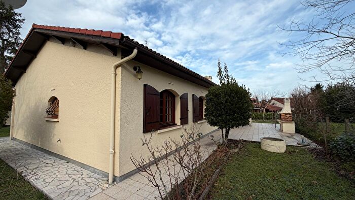 Maison à vendre - Bassens - 5 pièces - 3 chambres