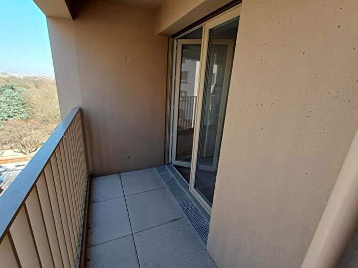 Appartement à louer - Bobigny, Centre-ville - 4 pièces - 3 chambres