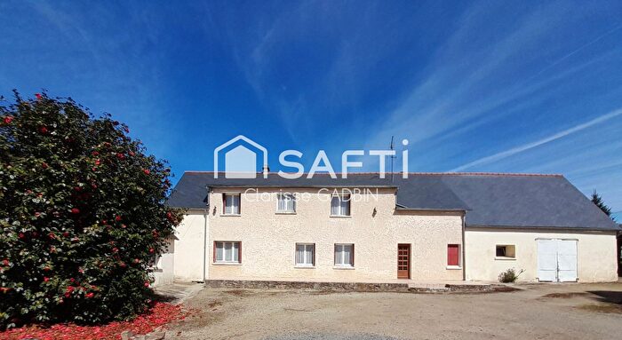 Maison à vendre - Carbay - 9 pièces - 5 chambres