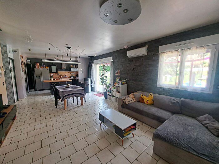Mareil-sur-Loir : Maison 5 pièces à vendre