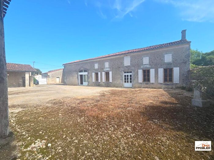 Maison 4 pièces à Auge-Saint-Médard, à vendre