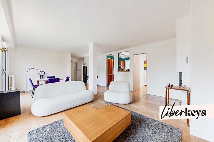 Appartement à vendre - Vaucresson - 4 pièces - 3 chambres