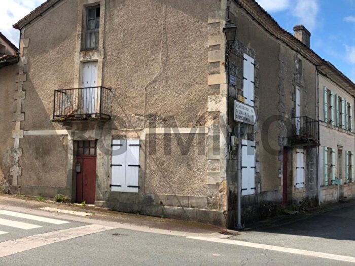 Maison 4 pièces à vendre - Bourg-du-Bost
