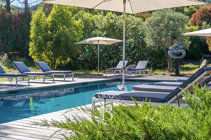 Maison à vendre - Zonza - 6 pièces - 5 chambres