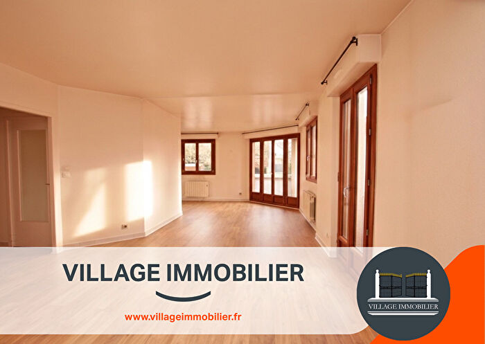 Appartement à vendre - Saint-Pierre-de-Chandieu - 3 pièces - 1 chambre