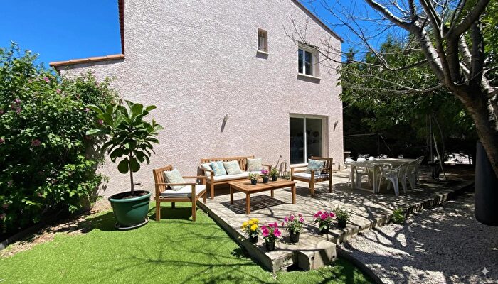 Maison à vendre - Saint-Laurent-de-la-Salanque - 7 pièces - 5 chambres