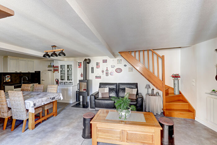 Maison à vendre - Chanonat - 5 pièces - 4 chambres