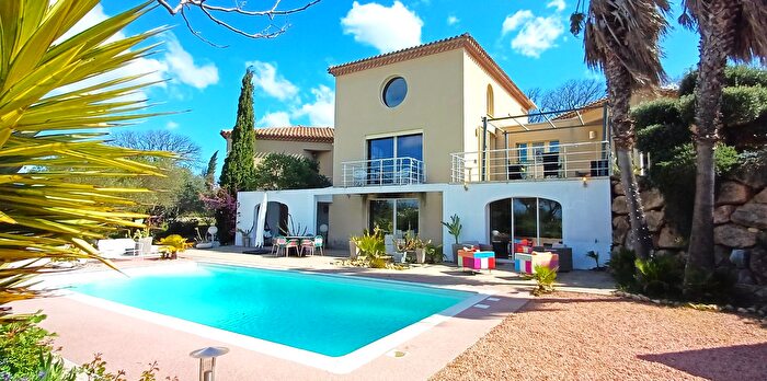 Maison à vendre - Magalas - 9 pièces - 5 chambres