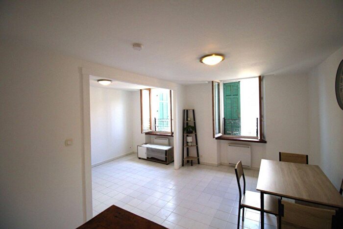 Appartement à louer - Centre Ville-Peyron, La Seyne-sur-Mer - 1 pièce