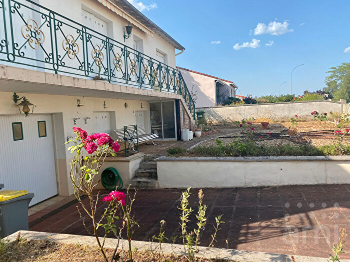 Maison 7 pièces à vendre - Niort, Champclairot, Goise, Champommier