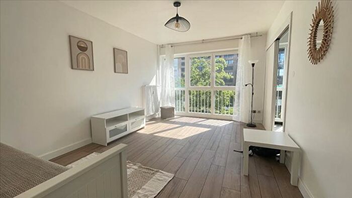 Appartement à louer - Metz, Sablon - 1 pièce