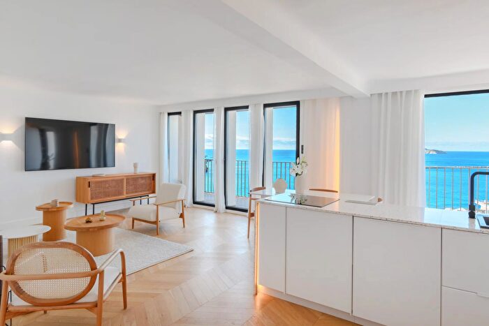 Appartement à vendre - Marseille e , Saint-Barnabé - 3 pièces - 2 chambres