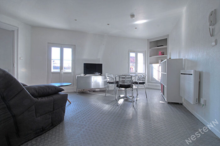 Appartement à louer - Agen, Carnot - 2 pièces - 1 chambre