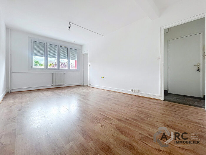 Appartement à louer - Saint-Jean-de-la-Ruelle, Gambetta, Madeleine, Dix Arpents, Clos Neuf - 2 pièces - 1 chambre