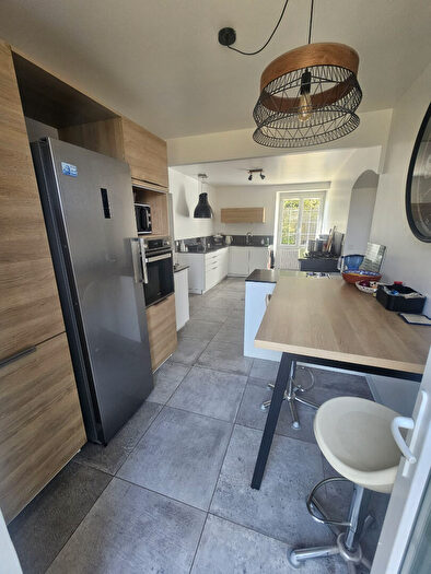 Longuefuye : Maison 15 pièces à vendre