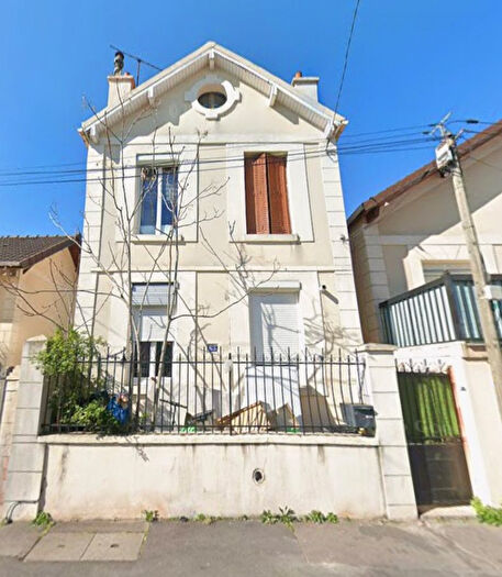 Maison 4 pièces à vendre - Saint-Denis, Floréal, Saussaie, Courtille