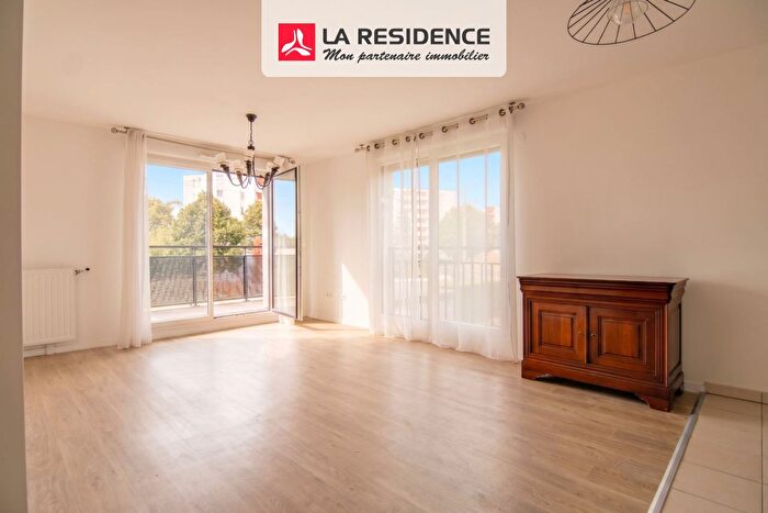 Appartement 3 pièces à Beauchamp, à vendre