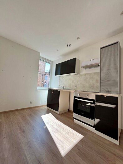 Est, Belleville-en-Beaujolais : Appartement 4 pièces à louer