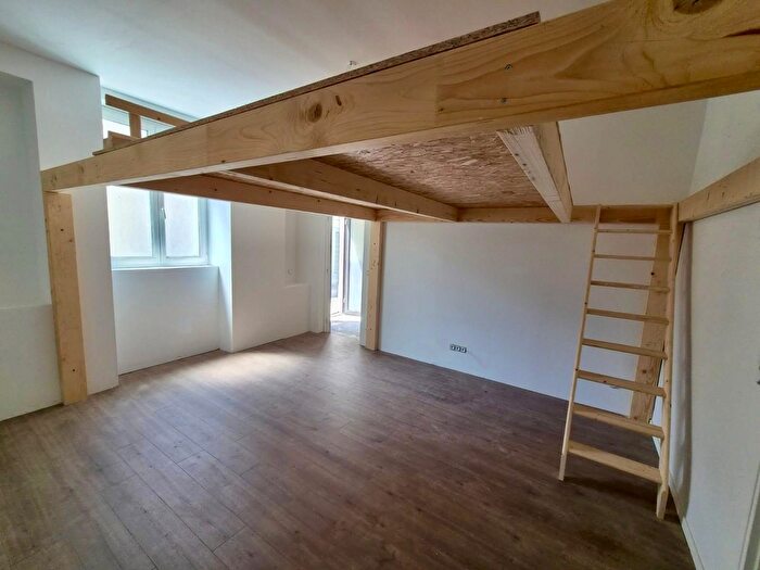 Appartement 1 pièce à Pau, Centre-ville, à louer