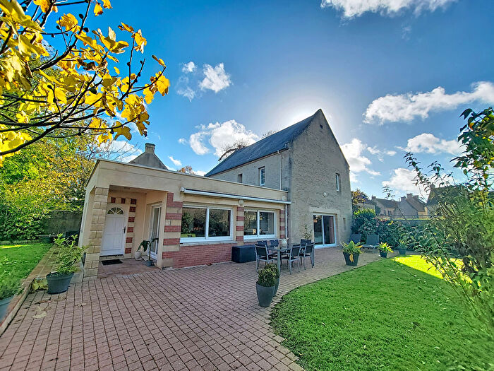 Maison à vendre - Saint-Aubin-dArquenay - 6 pièces - 4 chambres