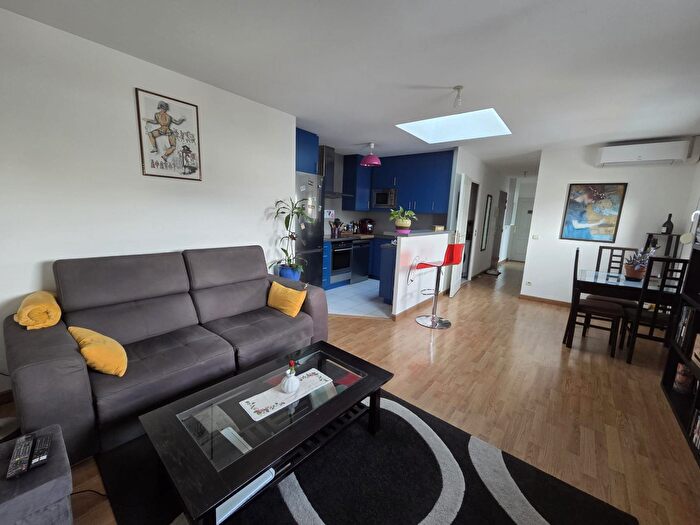 Appartement à vendre - Reims, Courlancy, Porte de Paris, Bois dAmour - 3 pièces - 2 chambres