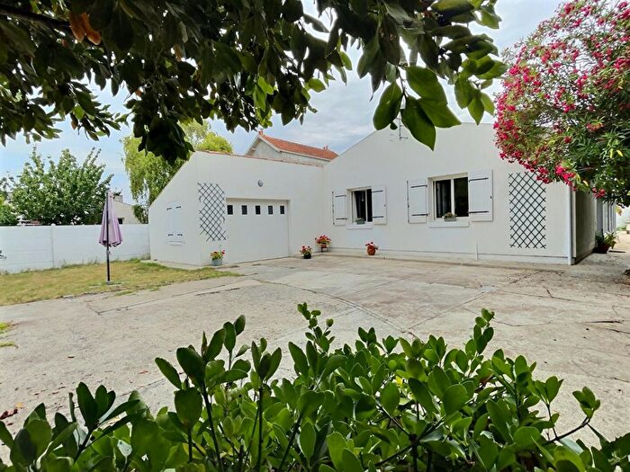 Maison à vendre - Le Château-dOléron - 4 pièces - 2 chambres