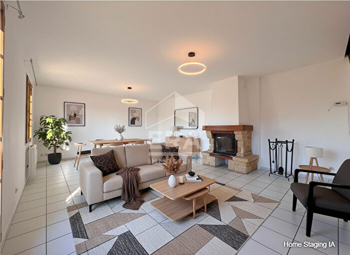 Maison à vendre - Aigné - 6 pièces - 5 chambres