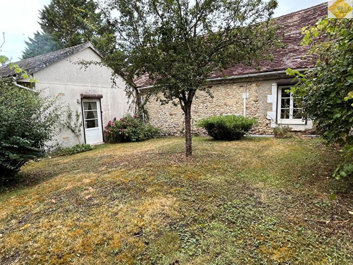 Maison à vendre - Saint-Pierre-de-Maillé - 5 pièces - 2 chambres