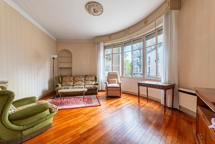 Appartement 5 pièces à vendre à Nantes, Centre-ville