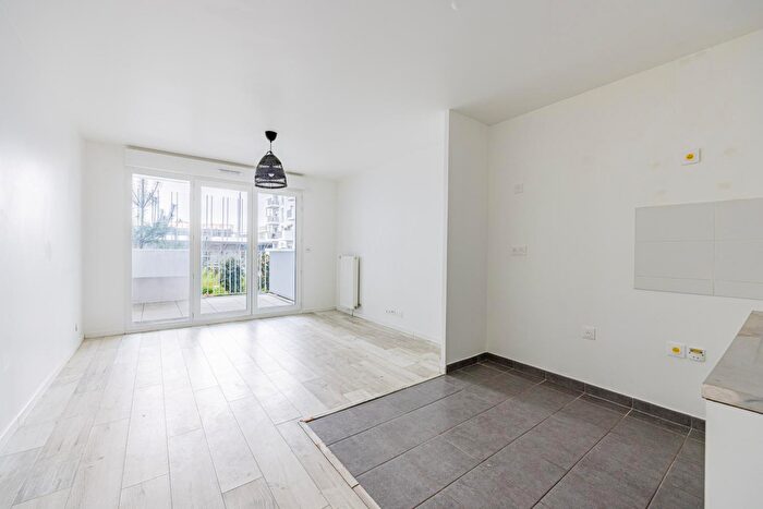 Appartement à louer - Meudon, Meudon la Forêt - 2 pièces - 1 chambre