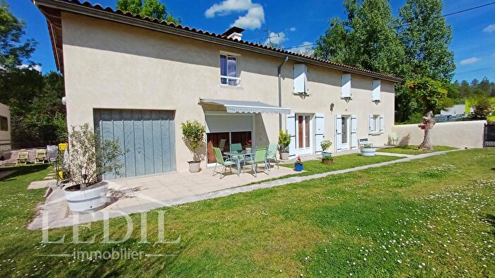 Maison à vendre - Noaillan - 6 pièces - 5 chambres