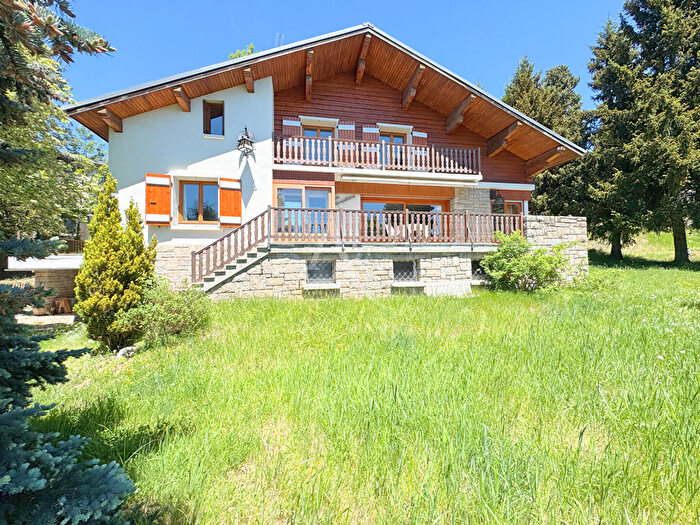 Maison 12 pièces à Font-Romeu-Odeillo-Via, à vendre