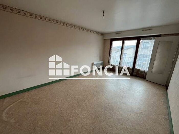 Appartement à louer - Mare Aubry, Château-Thierry - 1 pièce