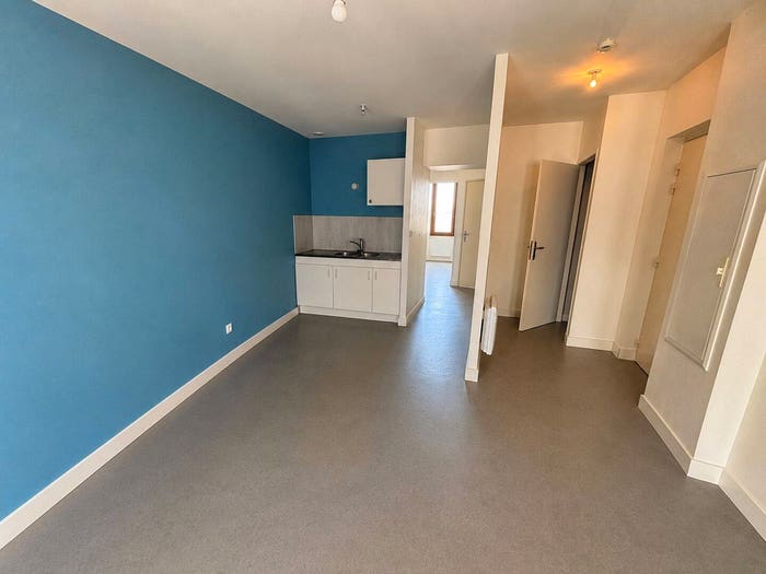 Côte Chaude-Montaud, Saint-Étienne : Appartement 3 pièces à louer