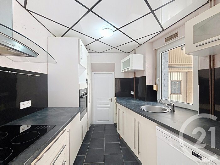 Appartement à louer - Remiremont - 3 pièces - 2 chambres