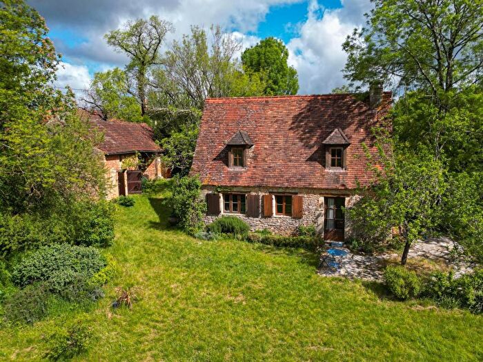 Maison à vendre - Sarlat-la-Canéda - 7 pièces - 5 chambres