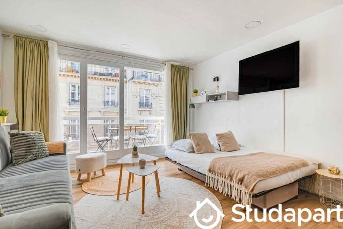 Clignancourt-Jules Joffrin, Paris 18ème arrondissement : Appartement 1 pièce à louer