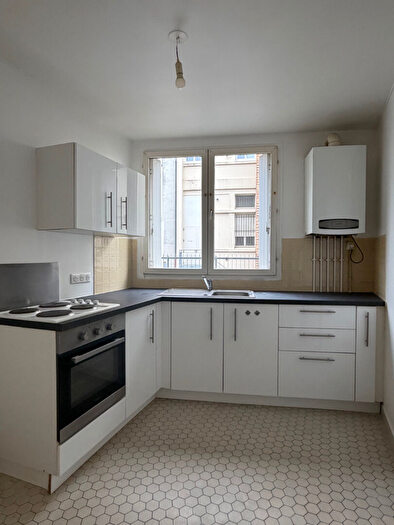 Appartement à vendre - Évreux, Centre-ville - 2 pièces - 1 chambre