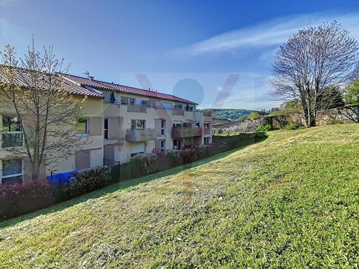 Appartement à louer - Poncin - 2 pièces - 1 chambre